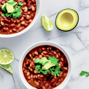 Chili végétarien aux trois haricots (avec option mijoteuse)